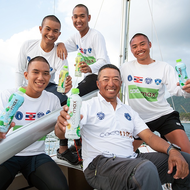 Cocomax 100% Coconut Water. Natural Fresh Coconut Water Drink